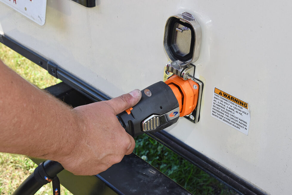 Keeping Connected - RV Enthusiast Magazine